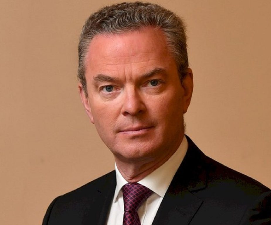 Christopher Pyne focused on improving eye care for all Australians in ...
